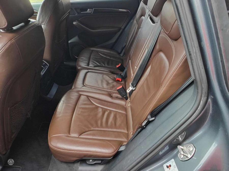 Grey Audi Q5 2015 in Kaunas, with an engine capacity of 2.97 L and mileage of 231 thousand km for 12300 €, photo 15 on AUTOMOTO.COM.LV