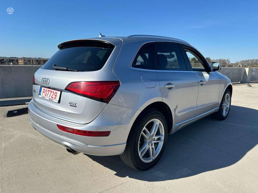 Grey Audi Q5 2015 in Vilnius, with an engine capacity of 1.98 L and mileage of 196 thousand km for 11969 €, photo 4 on AUTOMOTO.COM.LV