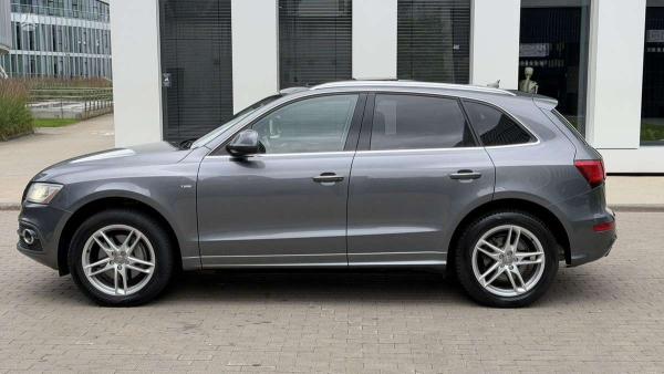 Grey Audi Q5 2015 in Vilnius, with an engine capacity of 3.00 L and mileage of 235 thousand km for 8750 €, photo 5 on AUTOMOTO.COM.LV