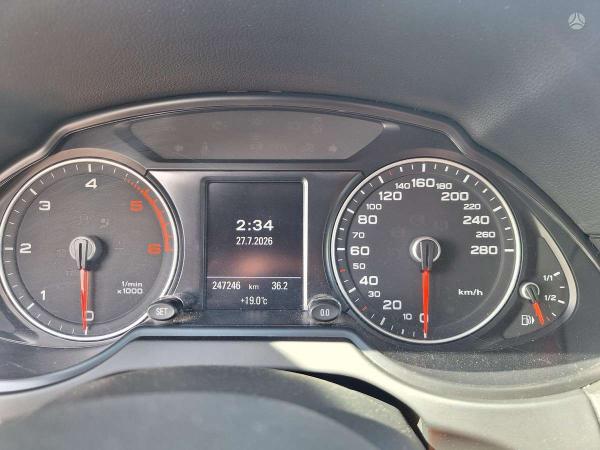 Grey Audi Q5 2015 in Taurage, with an engine capacity of 1.97 L and mileage of 247 thousand km for 11900 €, photo 10 on AUTOMOTO.COM.LV