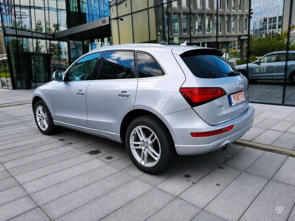 Grey Audi Q5 2015 in Vilnius, with an engine capacity of 1.98 L and mileage of 196 thousand km for 12500 €, photo 7 on AUTOMOTO.COM.LV
