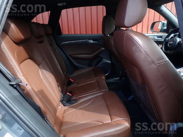 Grey Audi Q5 2015 in Liepaja, with an engine capacity of 3.00 L and mileage of 306 thousand km for 15950 €, photo 6 on AUTOMOTO.COM.LV