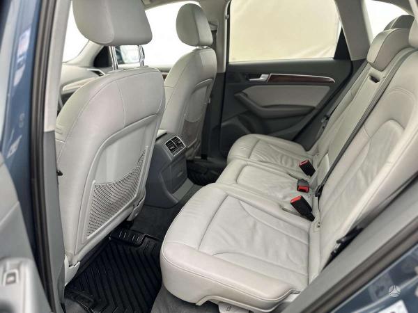 Pelēks Audi Q5 2015 Viļņa, ar dzinēja tilpumu 3.00 L un nobraukumu 196 tūkst. km par 12800 €, foto 11 vietnē AUTOMOTO.COM.LV