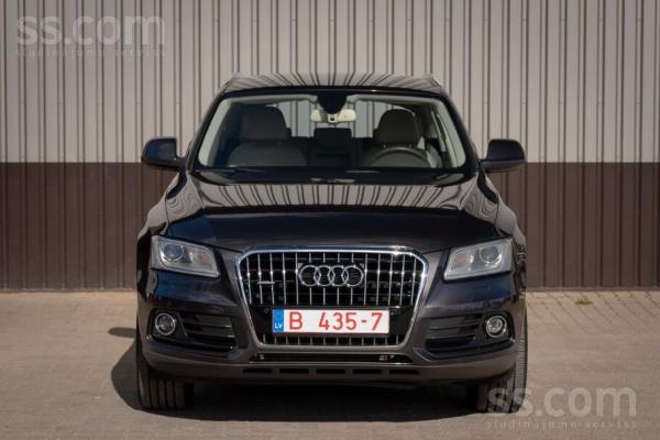 Grey Audi Q5 2015 in Tukums, with an engine capacity of 3.00 L and mileage of 211 thousand km for 13950 €, photo 4 on AUTOMOTO.COM.LV