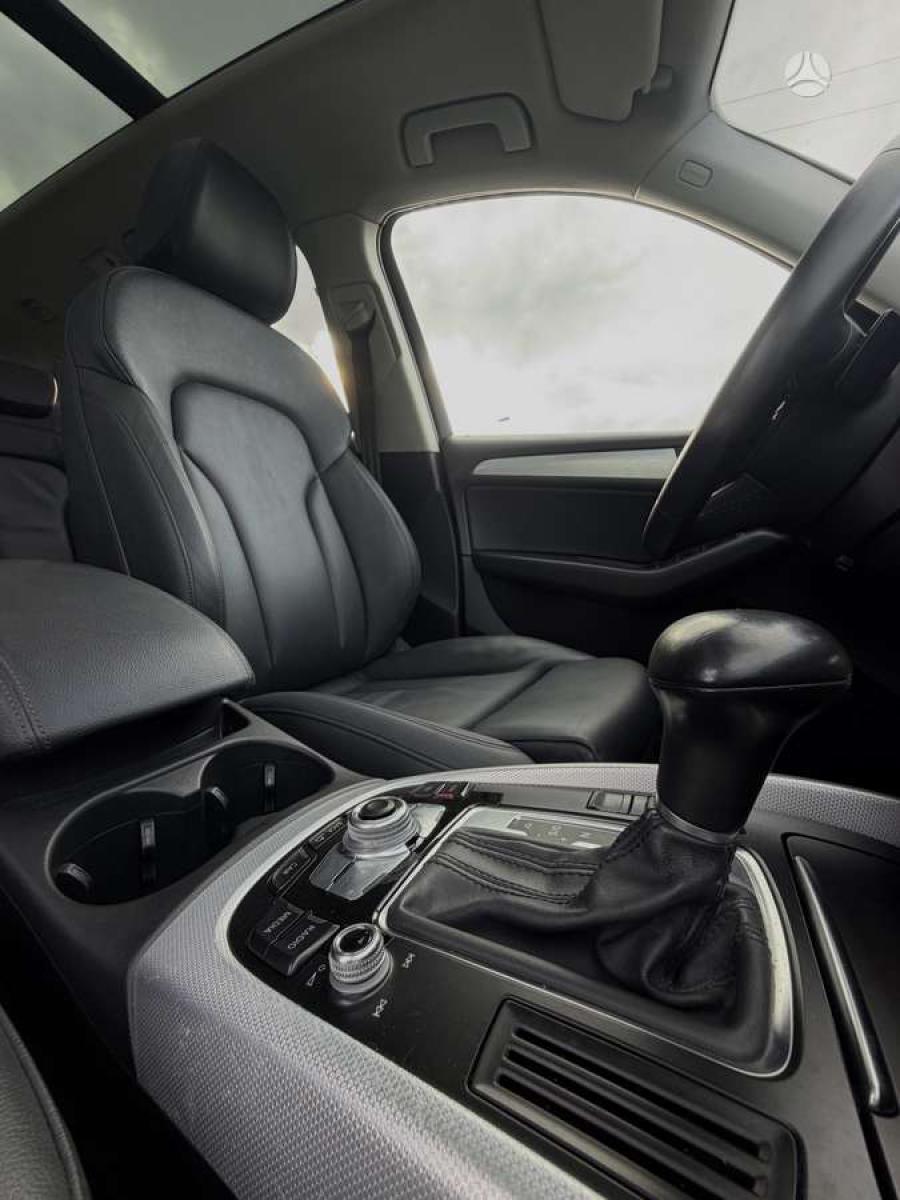 Grey Audi Q5 2015 in Siauliai, with an engine capacity of 1.97 L and mileage of 256 thousand km for 14999 €, photo 32 on AUTOMOTO.COM.LV