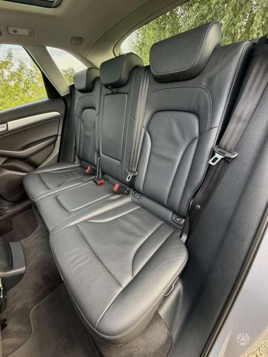 Grey Audi Q5 2015 in Siauliai, with an engine capacity of 1.97 L and mileage of 256 thousand km for 14999 €, photo 34 on AUTOMOTO.COM.LV