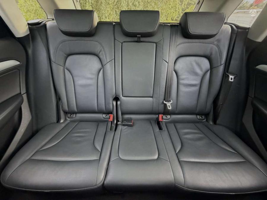 Grey Audi Q5 2015 in Siauliai, with an engine capacity of 1.97 L and mileage of 256 thousand km for 14999 €, photo 36 on AUTOMOTO.COM.LV