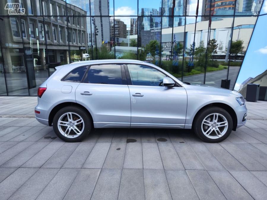 Grey Audi Q5 2015 in Vilnius, with an engine capacity of 2.00 L and mileage of 197 thousand km for 11350 €, photo 8 on AUTOMOTO.COM.LV