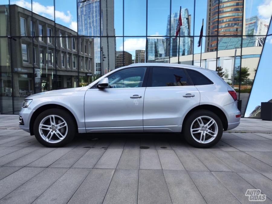 Grey Audi Q5 2015 in Vilnius, with an engine capacity of 2.00 L and mileage of 197 thousand km for 11350 €, photo 9 on AUTOMOTO.COM.LV