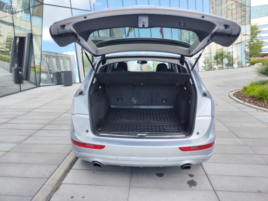 Grey Audi Q5 2015 in Vilnius, with an engine capacity of 2.00 L and mileage of 197 thousand km for 11350 €, photo 21 on AUTOMOTO.COM.LV