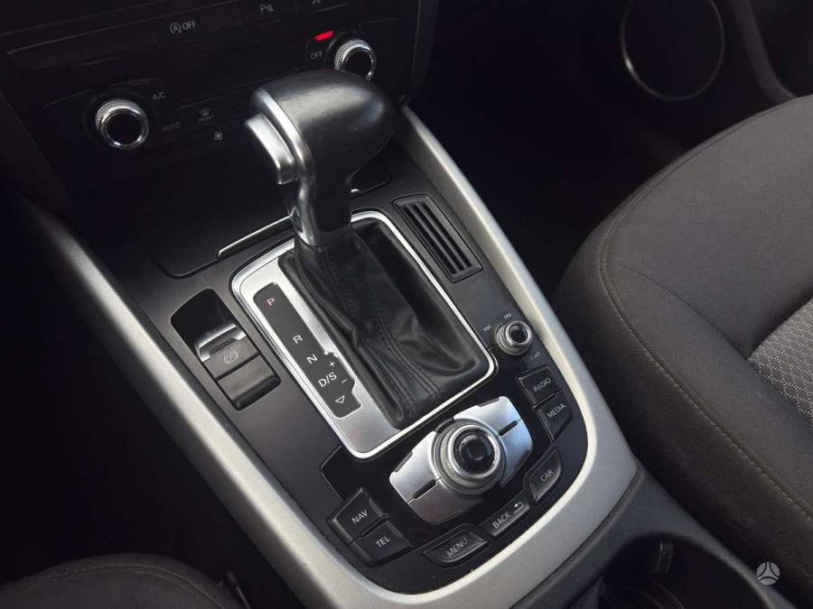 Grey Audi Q5 2015 in Kaunas, with an engine capacity of 3.00 L and mileage of 260 thousand km for 10499 €, photo 16 on AUTOMOTO.COM.LV