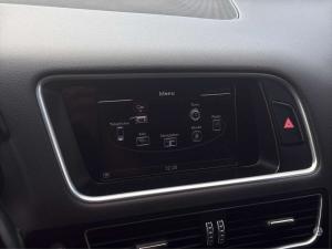 Grey Audi Q5 2015 in Kaunas, with an engine capacity of 3.00 L and mileage of 260 thousand km for 10499 €, photo 18 on AUTOMOTO.COM.LV