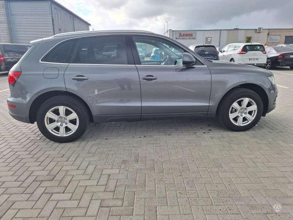 Pelēks Audi Q5 2015 Tauragė, ar dzinēja tilpumu 1.97 L un nobraukumu 246 tūkst. km par 12500 €, foto 9 vietnē AUTOMOTO.COM.LV