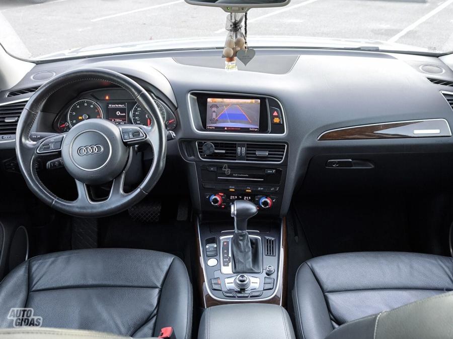 Pelēks Audi Q5 2015 Klaipėda, ar dzinēja tilpumu 3.00 L un nobraukumu 221 tūkst. km par 10900 €, foto 12 vietnē AUTOMOTO.COM.LV