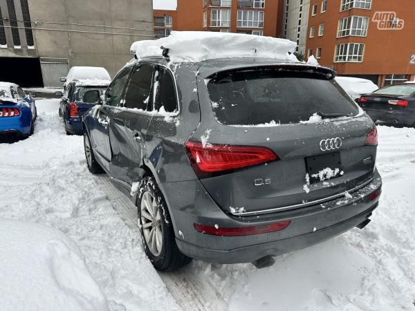 Grey Audi Q5 2016 in Vilnius, with an engine capacity of 2.00 L and mileage of 224 thousand km for 7500 €, photo 4 on AUTOMOTO.COM.LV