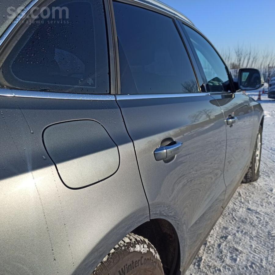 Grey Audi Q5 2016 in Daugavpils, with an engine capacity of 2.00 L and mileage of 0 thousand km for 14900 €, photo 6 on AUTOMOTO.COM.LV