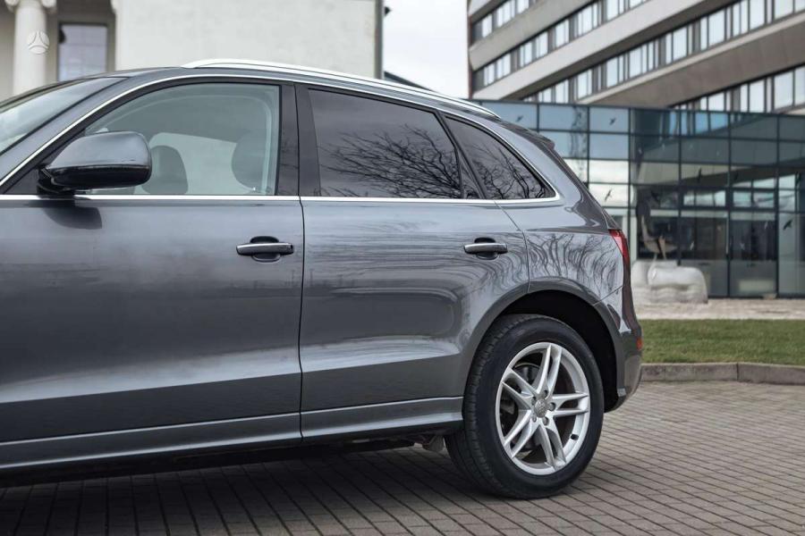 Grey Audi Q5 2016 in Klaipeda, with an engine capacity of 3.00 L and mileage of 84 thousand km for 14999 €, photo 8 on AUTOMOTO.COM.LV