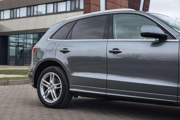 Grey Audi Q5 2016 in Klaipeda, with an engine capacity of 3.00 L and mileage of 84 thousand km for 14999 €, photo 10 on AUTOMOTO.COM.LV