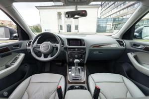 Grey Audi Q5 2016 in Klaipeda, with an engine capacity of 3.00 L and mileage of 84 thousand km for 14999 €, photo 30 on AUTOMOTO.COM.LV