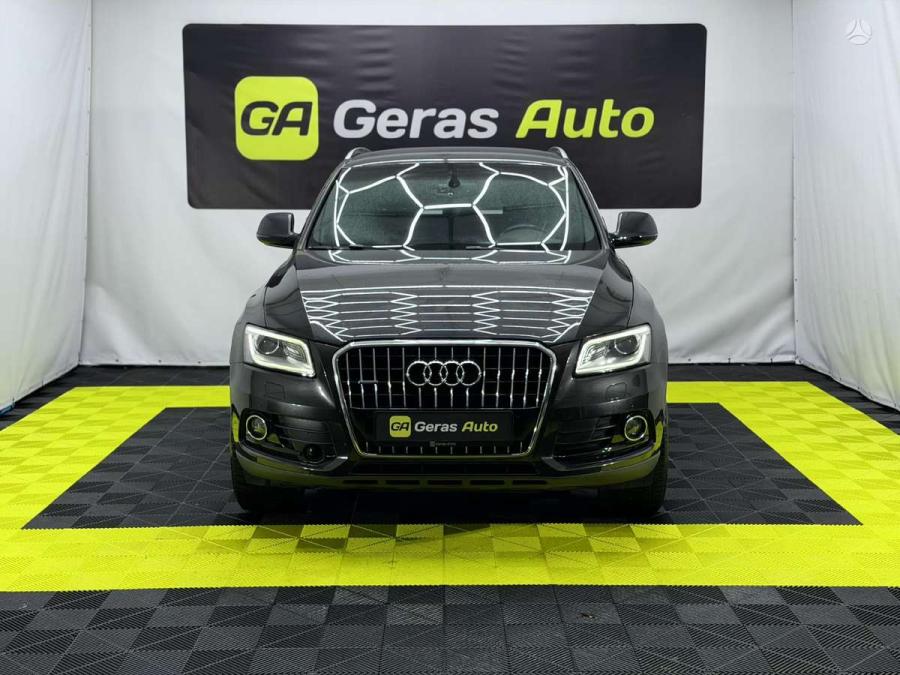 Grey Audi Q5 2016 in Vilnius, with an engine capacity of 2.00 L and mileage of 208 thousand km for 15990 €, photo 7 on AUTOMOTO.COM.LV