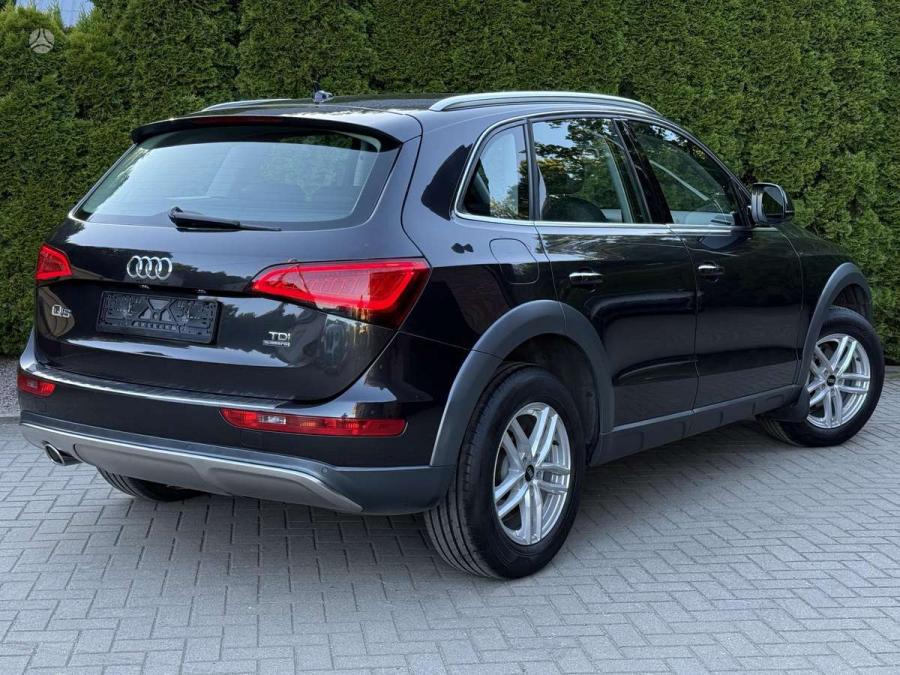 Grey Audi Q5 2016 in Jonava, with an engine capacity of 1.97 L and mileage of 246 thousand km for 13600 €, photo 7 on AUTOMOTO.COM.LV