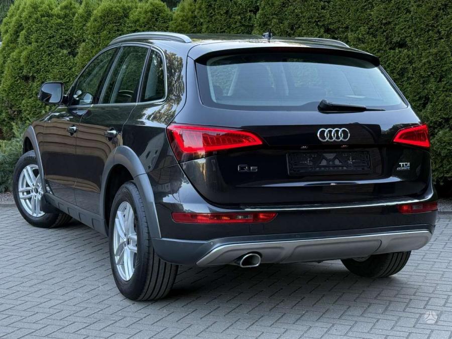 Grey Audi Q5 2016 in Jonava, with an engine capacity of 1.97 L and mileage of 246 thousand km for 13600 €, photo 10 on AUTOMOTO.COM.LV