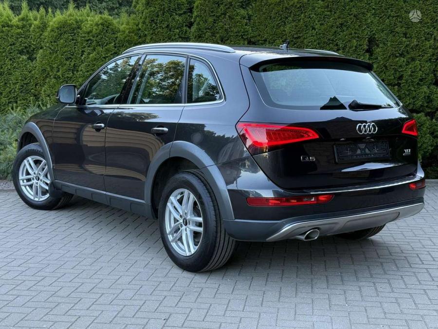 Grey Audi Q5 2016 in Jonava, with an engine capacity of 1.97 L and mileage of 246 thousand km for 13600 €, photo 11 on AUTOMOTO.COM.LV