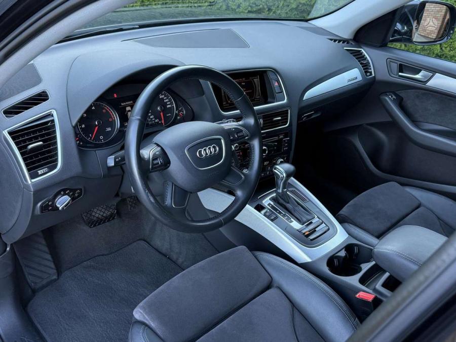 Grey Audi Q5 2016 in Jonava, with an engine capacity of 1.97 L and mileage of 246 thousand km for 13600 €, photo 20 on AUTOMOTO.COM.LV