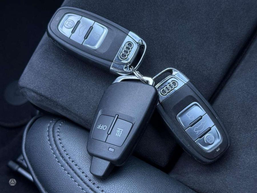 Grey Audi Q5 2016 in Jonava, with an engine capacity of 1.97 L and mileage of 246 thousand km for 13600 €, photo 22 on AUTOMOTO.COM.LV