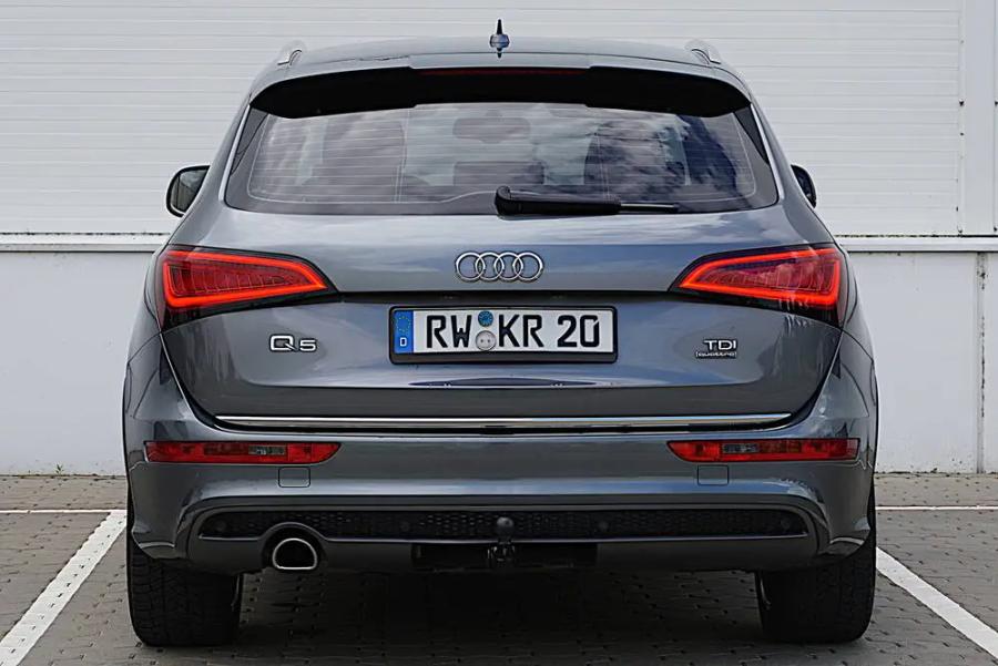 Grey Audi Q5 2016 in Riga, with an engine capacity of 2.00 L and mileage of 166 thousand km for 14900 €, photo 11 on AUTOMOTO.COM.LV