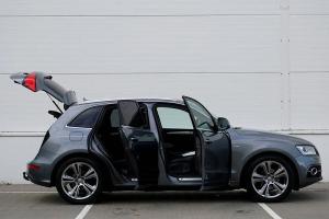 Grey Audi Q5 2016 in Riga, with an engine capacity of 2.00 L and mileage of 166 thousand km for 14900 €, photo 15 on AUTOMOTO.COM.LV