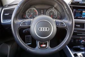 Grey Audi Q5 2016 in Riga, with an engine capacity of 2.00 L and mileage of 166 thousand km for 14900 €, photo 26 on AUTOMOTO.COM.LV