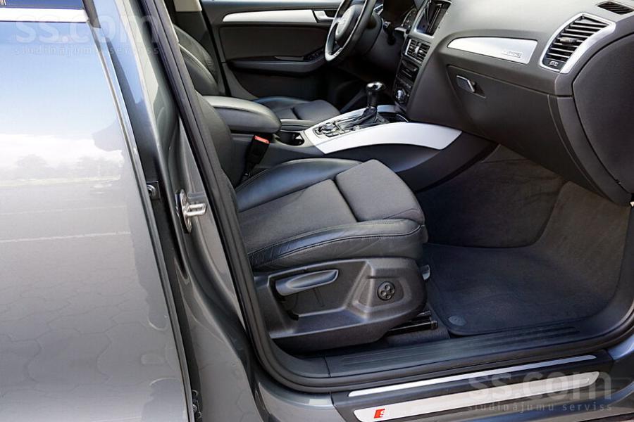 Grey Audi Q5 2016 in Riga, with an engine capacity of 2.00 L and mileage of 166 thousand km for 14900 €, photo 18 on AUTOMOTO.COM.LV