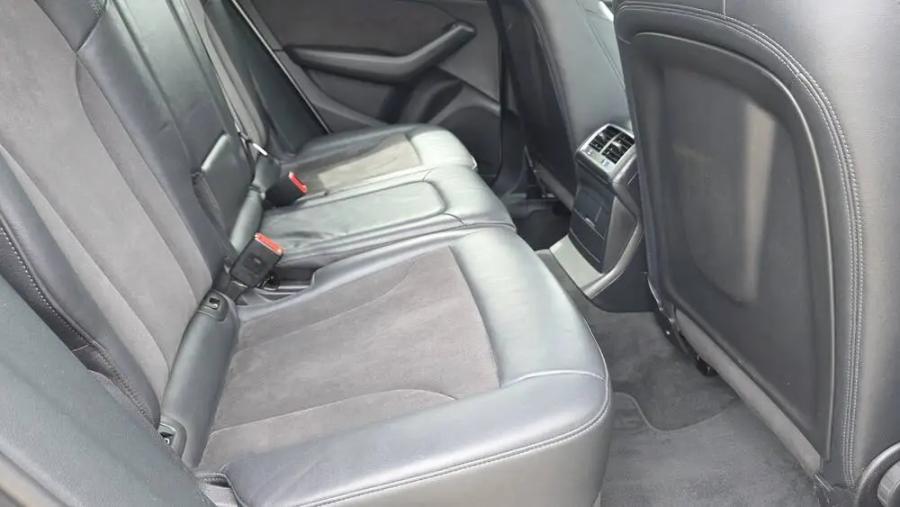 Pelēks Audi Q5 2016 Rīga, ar dzinēja tilpumu 2.00 L un nobraukumu 356 tūkst. km par 9650 €, foto 24 vietnē AUTOMOTO.COM.LV