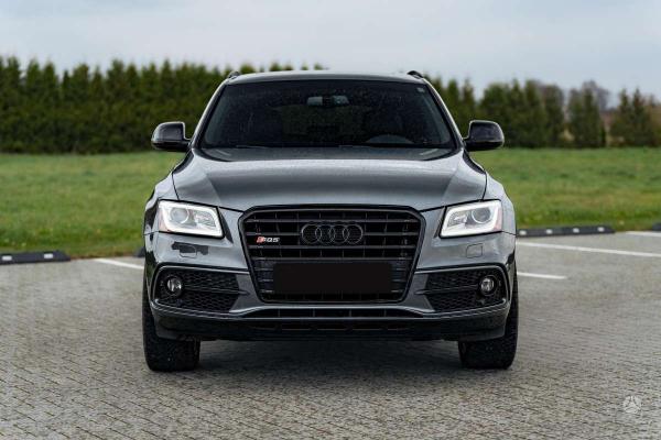 Grey Audi Q5 2016 in Klaipeda, with an engine capacity of 3.00 L and mileage of 220 thousand km for 14500 €, photo 3 on AUTOMOTO.COM.LV