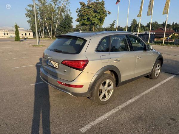 Pelēks Audi Q5 2016 Alīta, ar dzinēja tilpumu 1.97 L un nobraukumu 211 tūkst. km par 14900 €, foto 5 vietnē AUTOMOTO.COM.LV