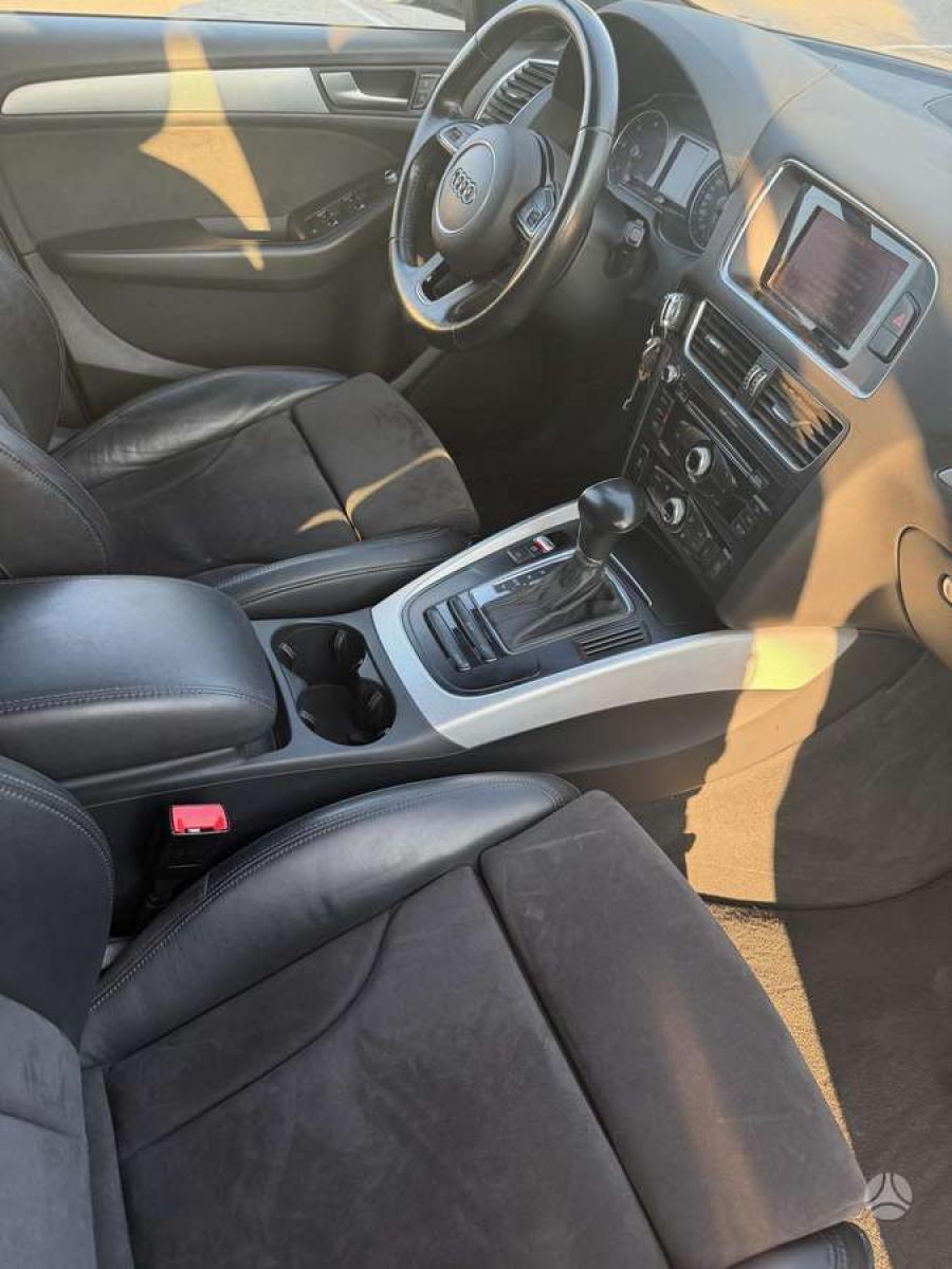Grey Audi Q5 2016 in Alytus, with an engine capacity of 1.97 L and mileage of 211 thousand km for 14900 €, photo 15 on AUTOMOTO.COM.LV