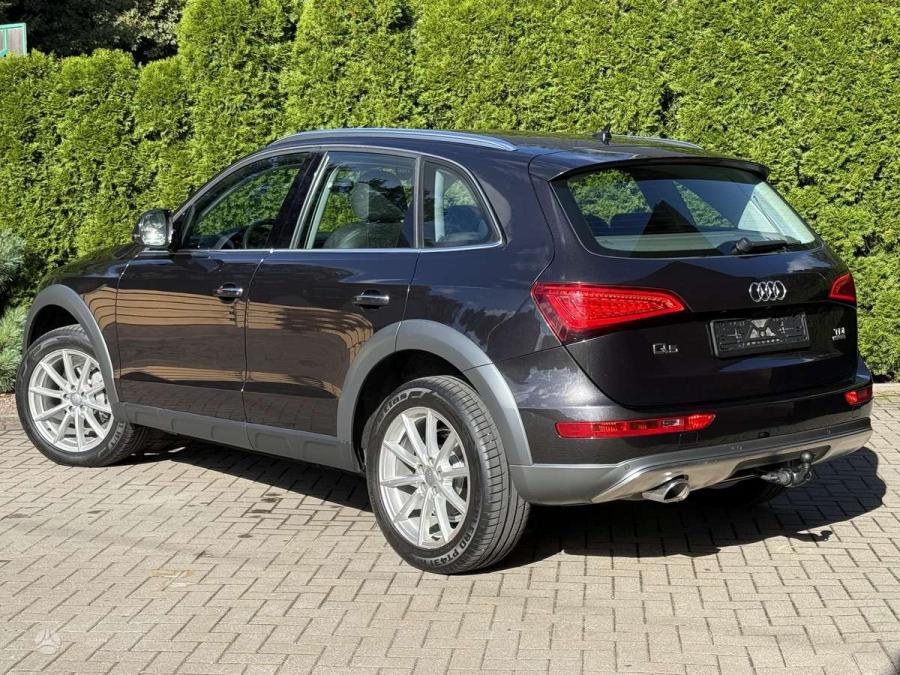 Grey Audi Q5 2016 in Jonava, with an engine capacity of 1.97 L and mileage of 219 thousand km for 14250 €, photo 11 on AUTOMOTO.COM.LV