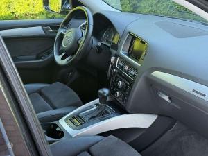 Grey Audi Q5 2016 in Jonava, with an engine capacity of 1.97 L and mileage of 219 thousand km for 14250 €, photo 21 on AUTOMOTO.COM.LV