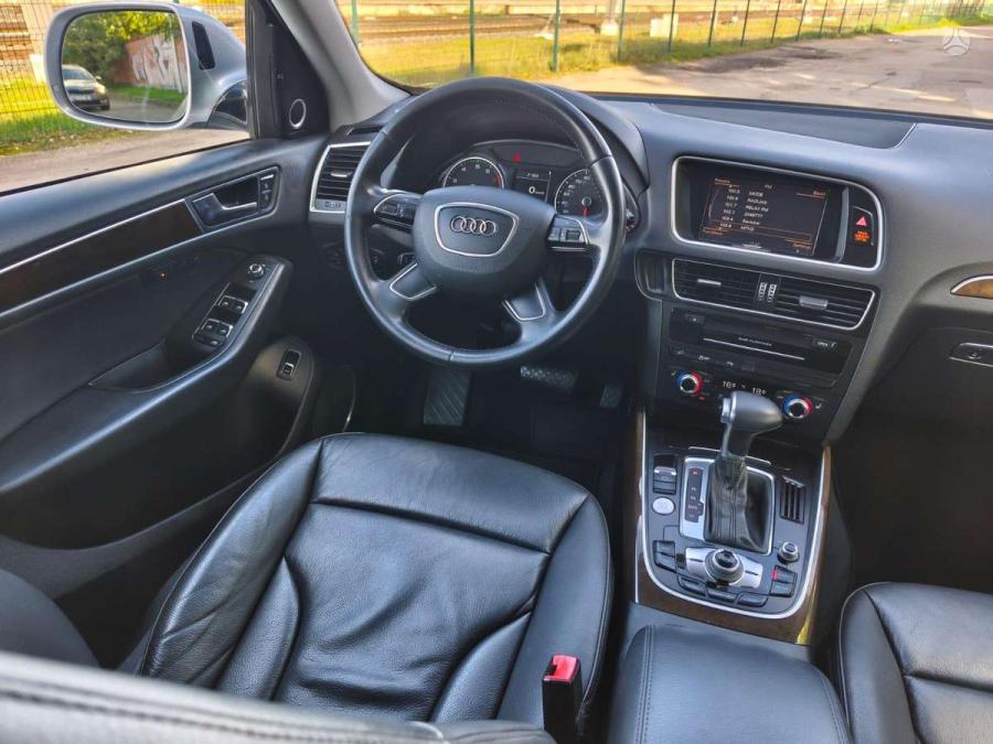 Pelēks Audi Q5 2016 Šauļi, ar dzinēja tilpumu 2.00 L un nobraukumu 292 tūkst. km par 8900 €, foto 11 vietnē AUTOMOTO.COM.LV