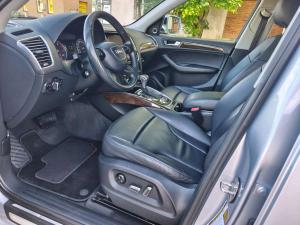 Pelēks Audi Q5 2016 Šauļi, ar dzinēja tilpumu 2.00 L un nobraukumu 292 tūkst. km par 8900 €, foto 13 vietnē AUTOMOTO.COM.LV