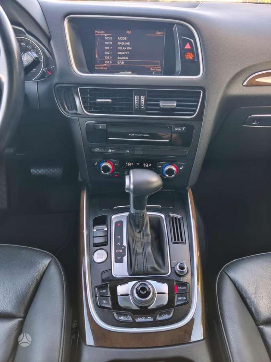 Pelēks Audi Q5 2016 Šauļi, ar dzinēja tilpumu 2.00 L un nobraukumu 292 tūkst. km par 8900 €, foto 20 vietnē AUTOMOTO.COM.LV