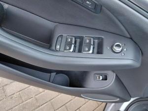 Grey Audi Q5 2016 in Klaipeda, with an engine capacity of 2.00 L and mileage of 226 thousand km for 11500 €, photo 22 on AUTOMOTO.COM.LV