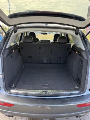 Grey Audi Q5 2016 in Gargzdai, with an engine capacity of 2.00 L and mileage of 277 thousand km for 13900 €, photo 15 on AUTOMOTO.COM.LV
