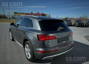 Grey Audi Q5 2017 in Vilnius, with an engine capacity of 2.00 L and mileage of 251 thousand km for 21499 €, photo 6 on AUTOMOTO.COM.LV