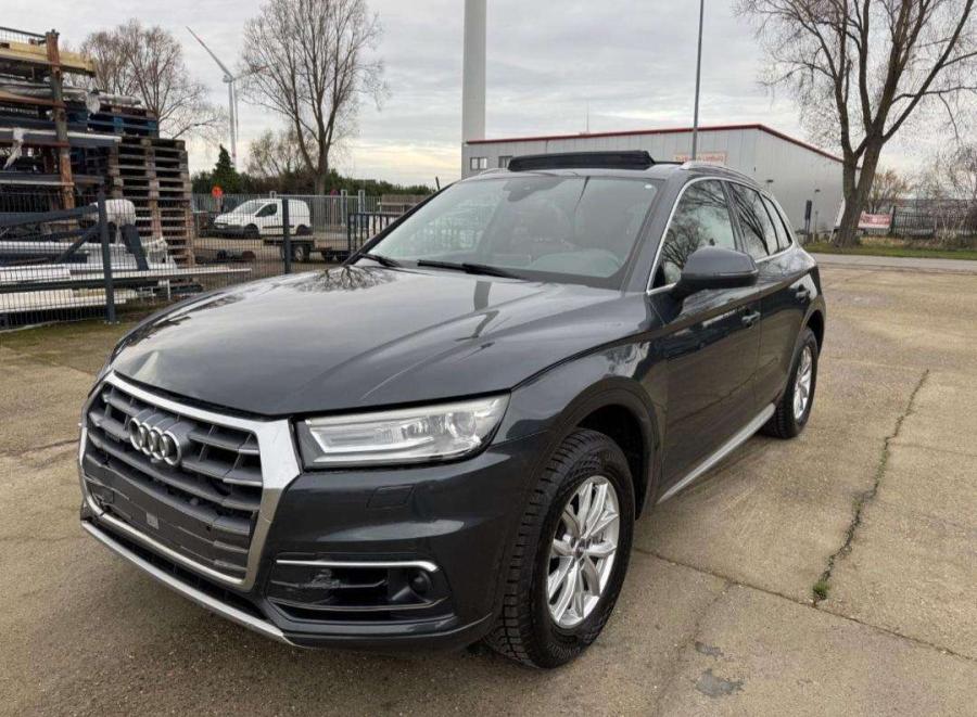 Grey Audi Q5 2017 in Vilkaviskis, with an engine capacity of 1.97 L and mileage of 187 thousand km for 18600 €, photo 1 on AUTOMOTO.COM.LV
