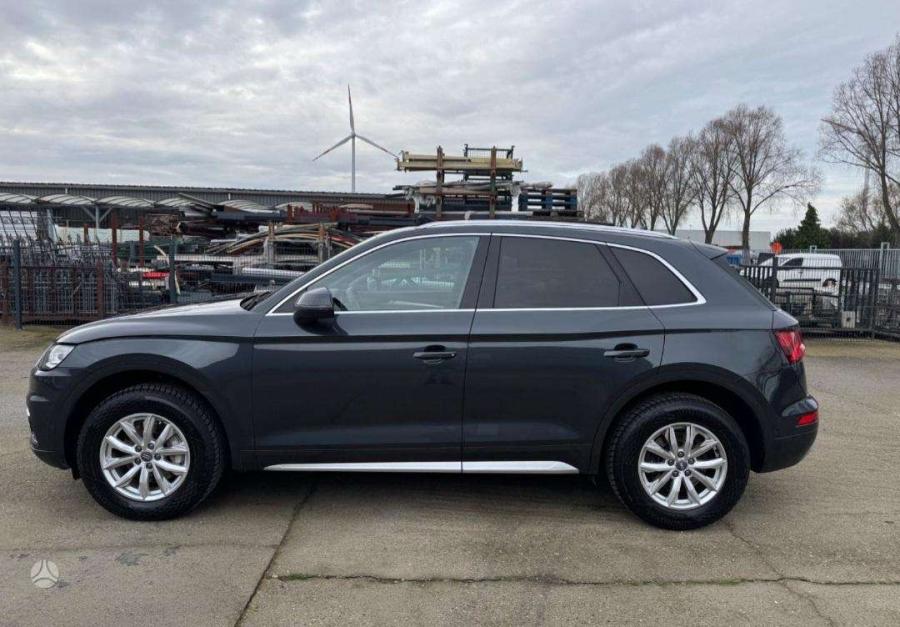 Grey Audi Q5 2017 in Vilkaviskis, with an engine capacity of 1.97 L and mileage of 187 thousand km for 18600 €, photo 2 on AUTOMOTO.COM.LV