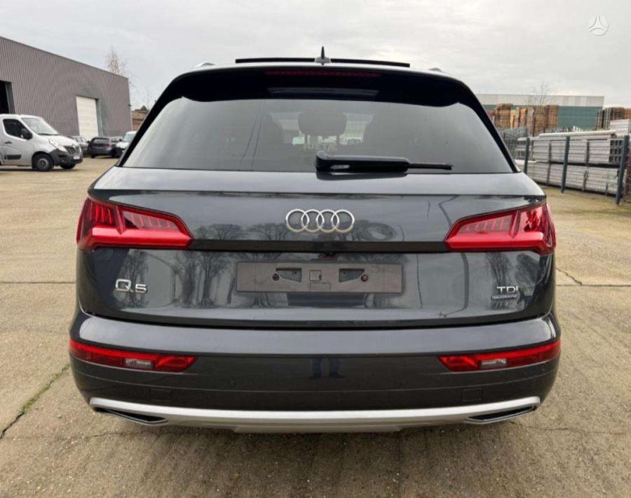 Grey Audi Q5 2017 in Vilkaviskis, with an engine capacity of 1.97 L and mileage of 187 thousand km for 18600 €, photo 5 on AUTOMOTO.COM.LV