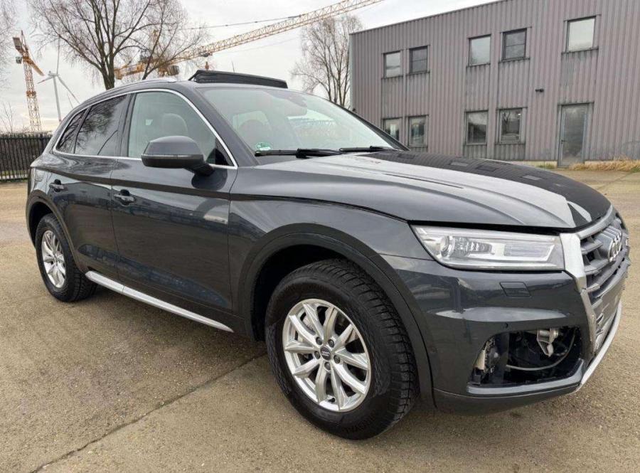 Grey Audi Q5 2017 in Vilkaviskis, with an engine capacity of 1.97 L and mileage of 187 thousand km for 18600 €, photo 9 on AUTOMOTO.COM.LV