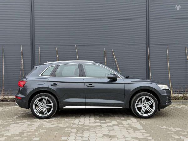 Grey Audi Q5 2017 in Vilnius, with an engine capacity of 1.97 L and mileage of 276 thousand km for 16699 €, photo 9 on AUTOMOTO.COM.LV